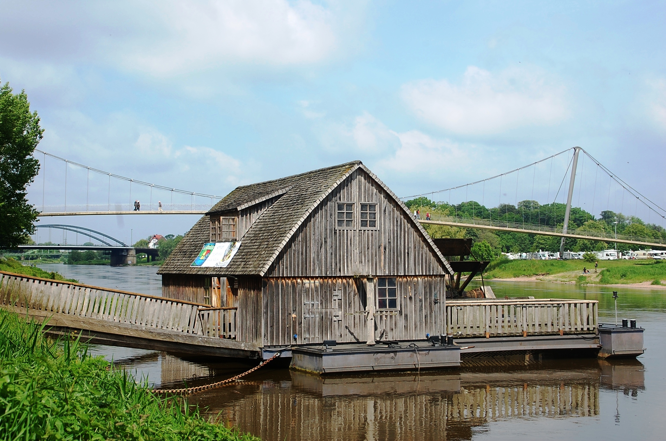 Schiffmühle Minden - das schwimmende Mahlwerk auf der Weser - - Fotogalerie